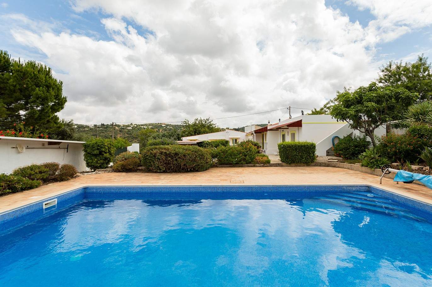 LUXIMOS Christie’s Luxury Real Estate Algarve, Porto, North Portugal